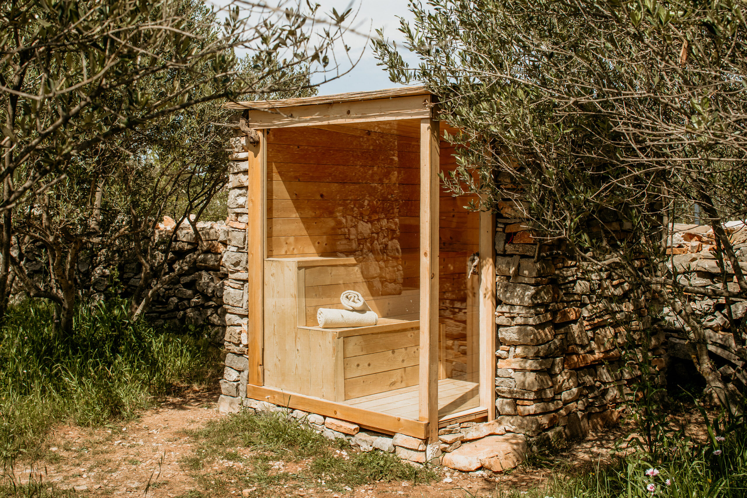 Noam Solta – Noam – Luxury Villas Rentals & Private Retreats